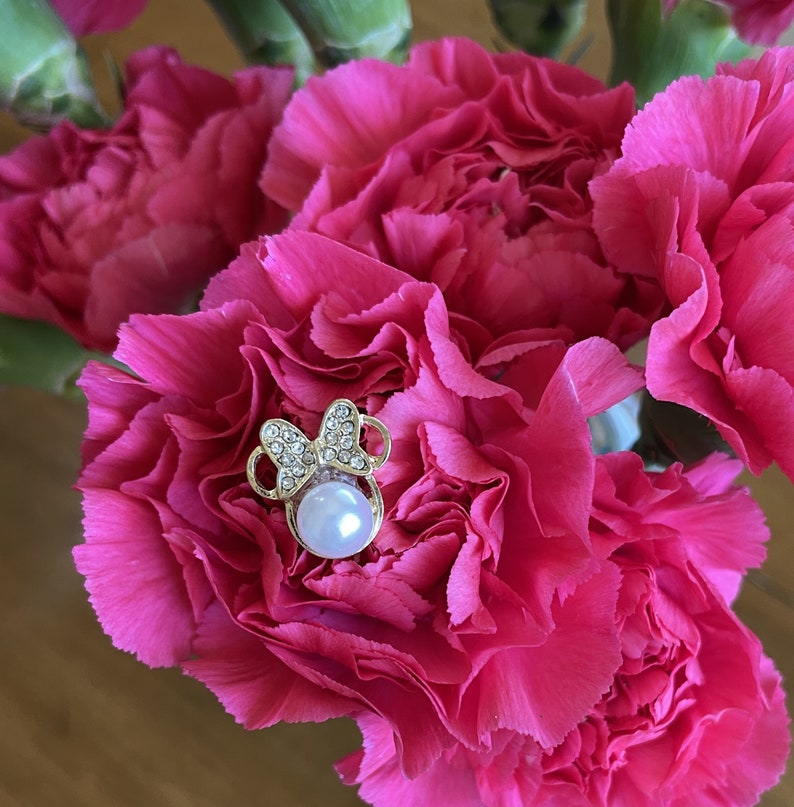 Minnie Mouse Pearl Bouquet Pin, Gold Tone Bridal Boutonniere Flower ...