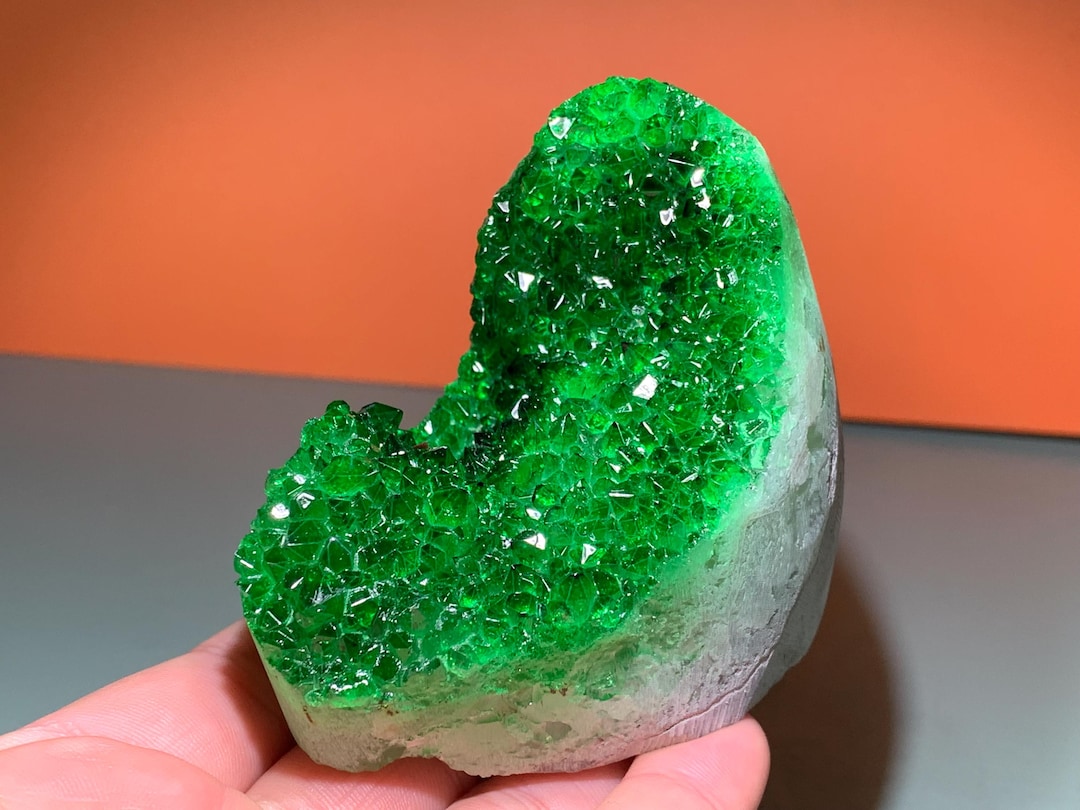 Green Quartz Geode Cluster: Mineral Specimen, Crystal Gift - Etsy