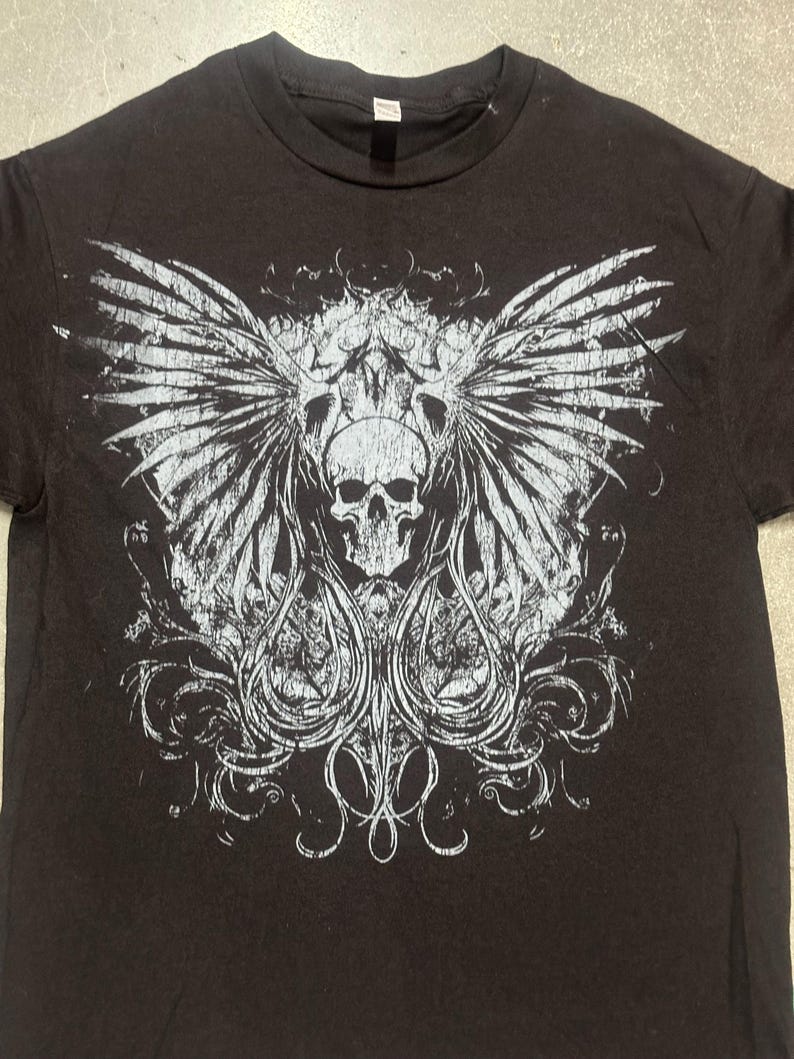 Skull Wings Tshirt Y2K Cyber Sigilism Streetwear emo Metalhead ...