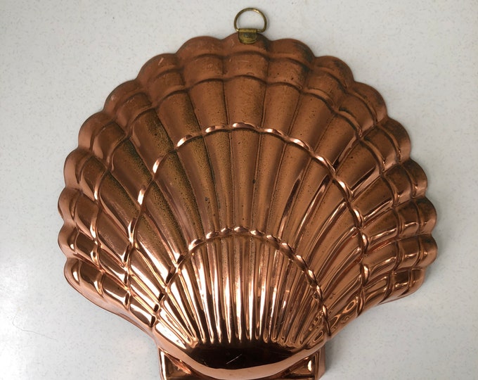 Vintage Copper Detailed Scallop Shell Jelly Mold / Vintage Farmhouse ...