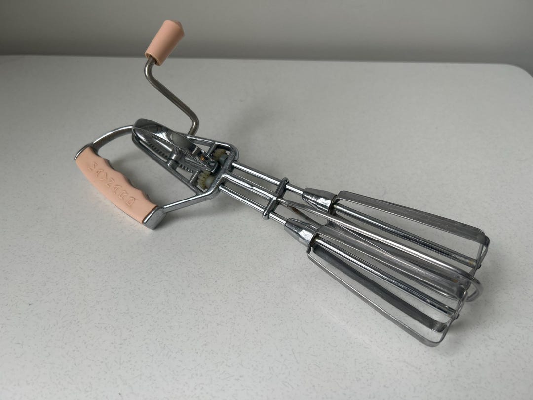Vintage Stainless Steel and Pink Plastic Maynard Hand Mixer - Etsy