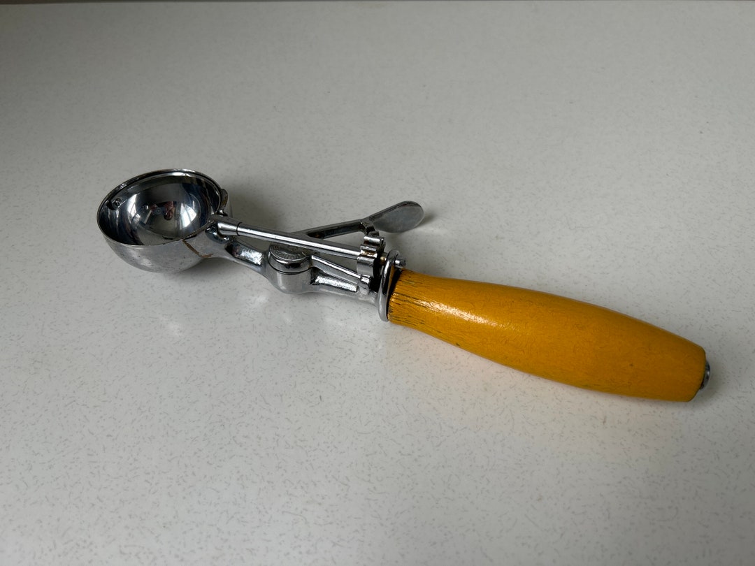Vintage Tudhope Yellow Wooden Handled Ice Cream Scoop Orillia - Etsy Canada
