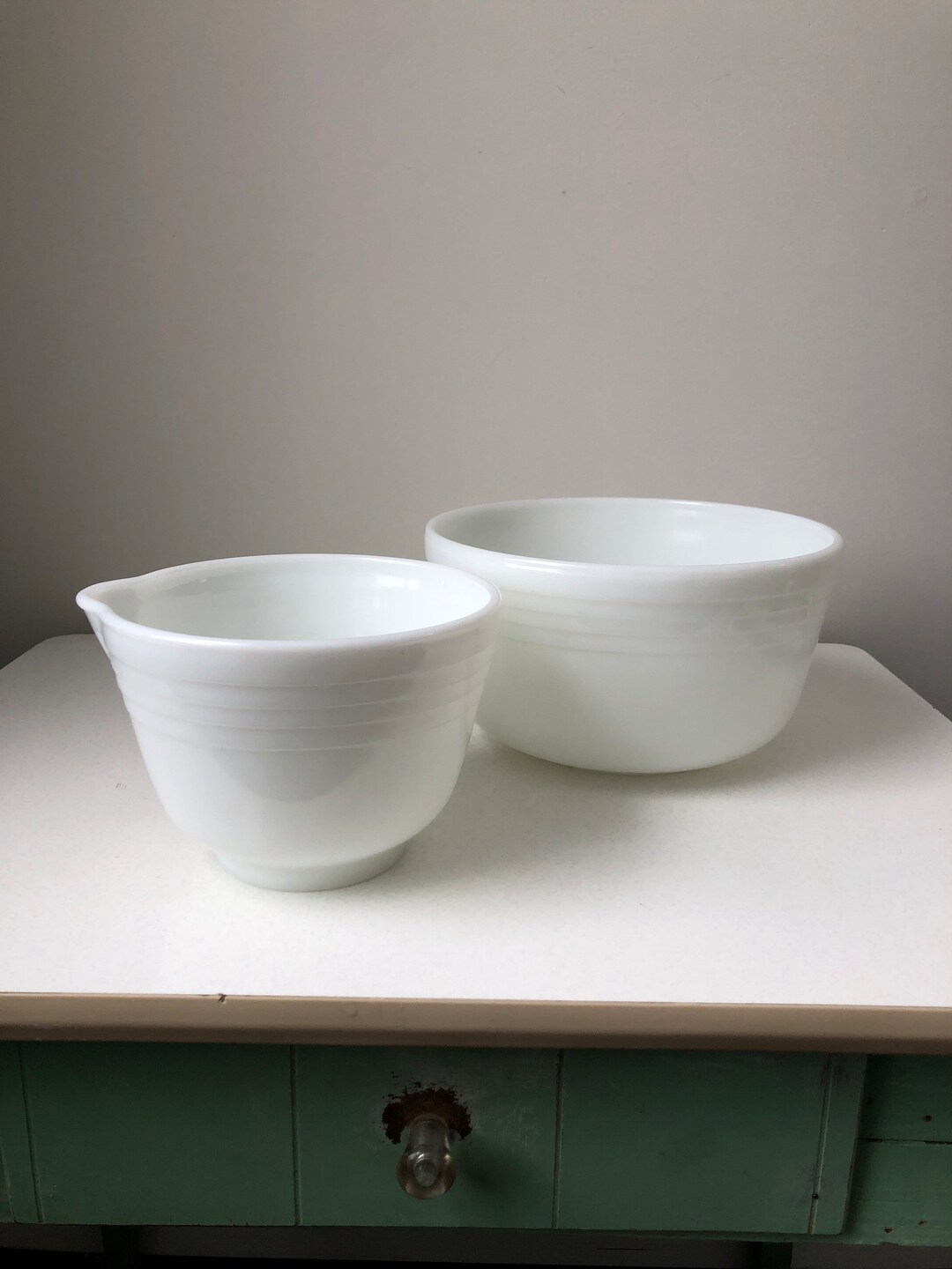 Set of 2 Vintage Pyrex Milk Glass Mixing Bowl Set - Etsy