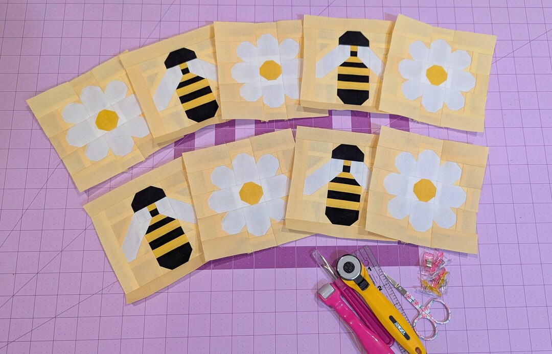 Daisy and Bumblebee Quilt Block: FPP PDF Pattern (5.5") - Etsy