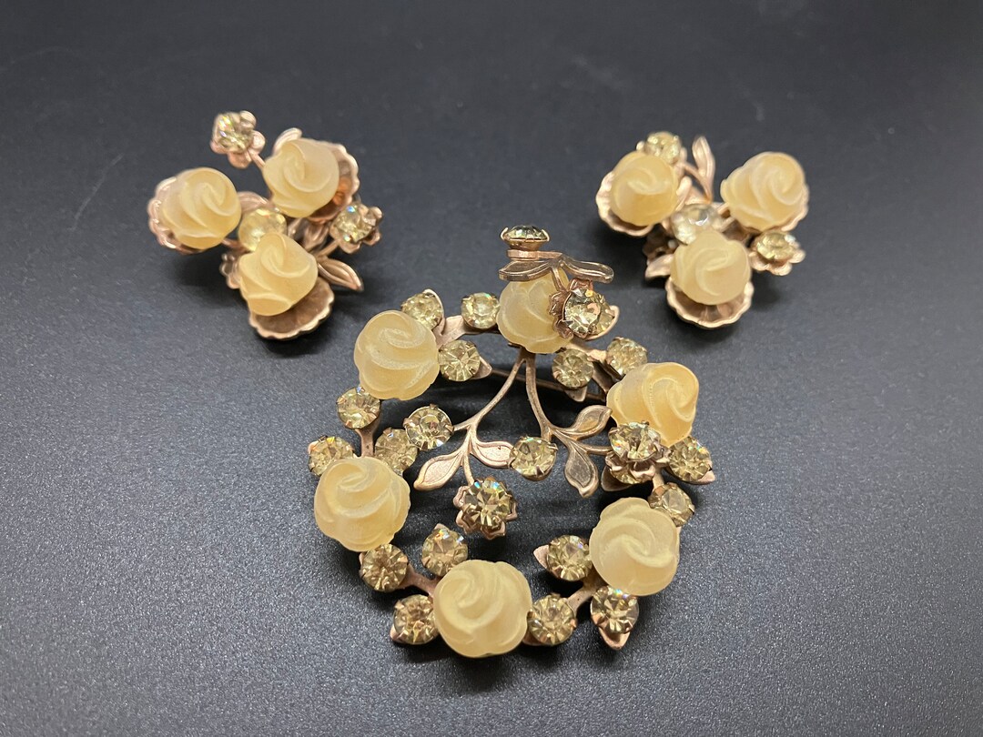 Vintage Yellow Roses and Rhinestone Brooch and Earrings - Etsy