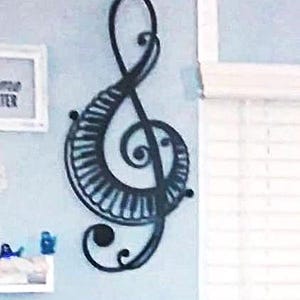 Large Treble Clef Metal Wall Decor Music Symbol in Excellent Condition ...
