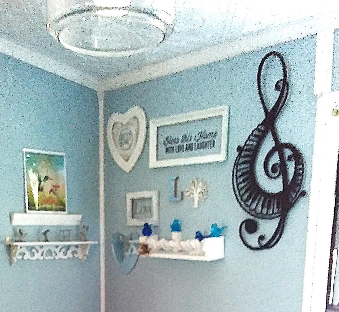 Large Treble Clef Metal Wall Decor Music Symbol in Excellent Condition ...