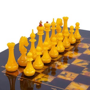 Large Luxury Amber Chess Set in Oak Casket-board With Large Amber Chess ...