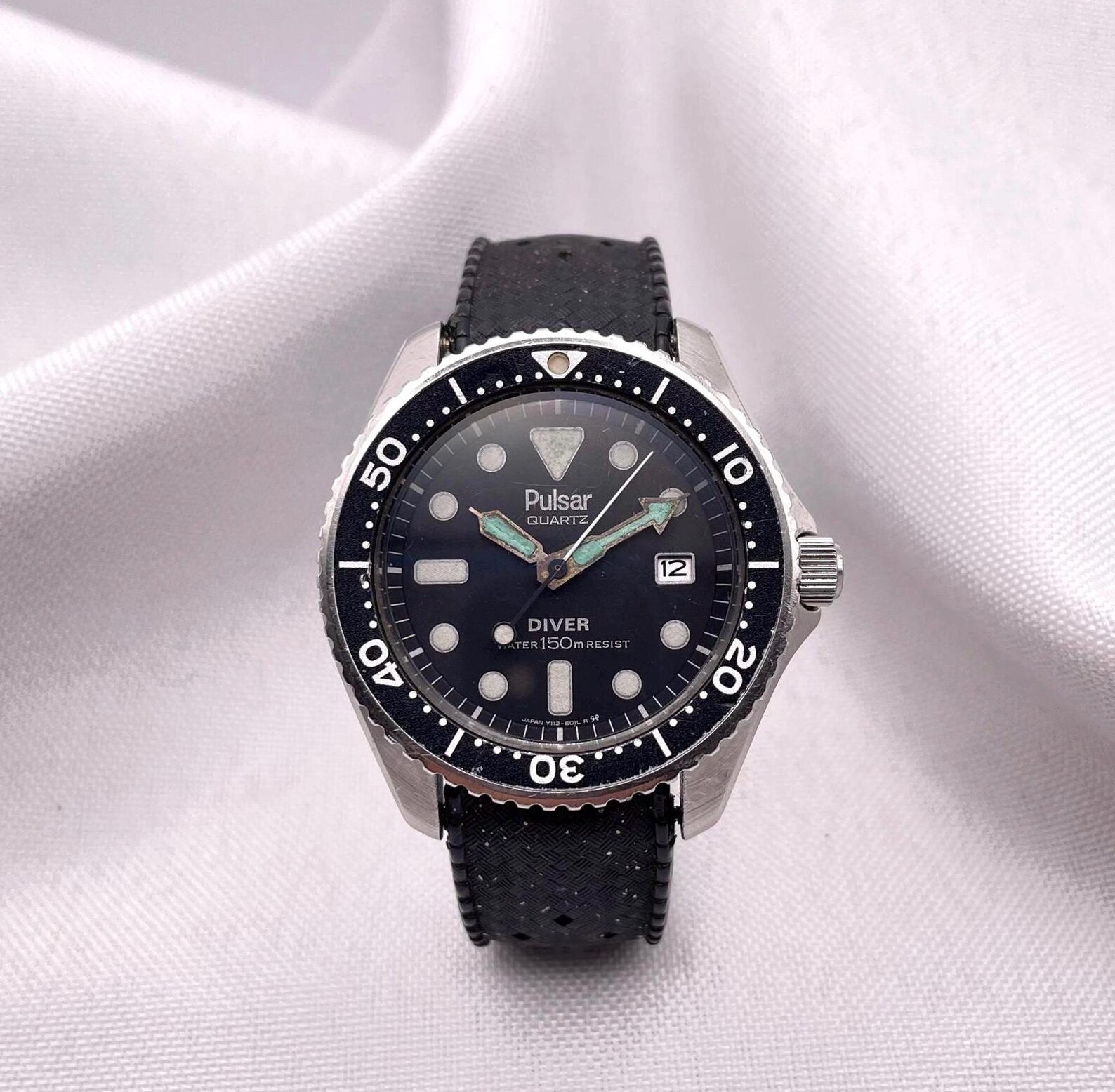 Vintage 1980s Pulsar Diver Pulsar (by Seiko) Quartz Y112-6019 Rotating ...