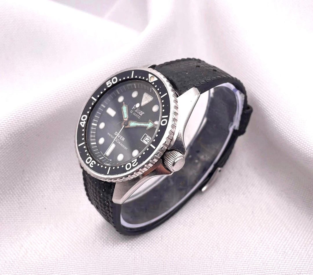 Vintage 1980's Pulsar Diver Pulsar (by Seiko) Quartz Y112-6019 Rotating ...