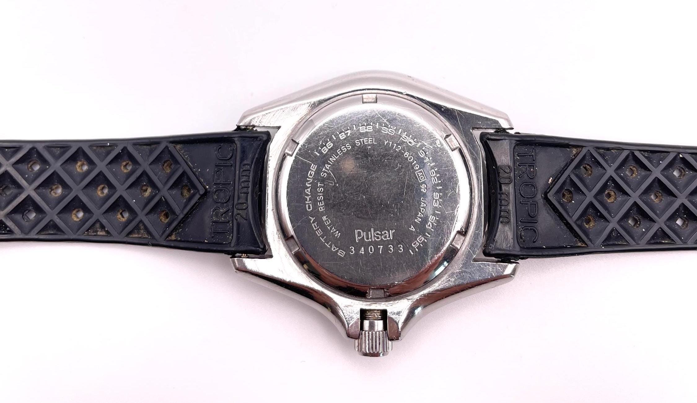 Vintage 1980s Pulsar Diver Pulsar (by Seiko) Quartz Y112-6019 Rotating ...