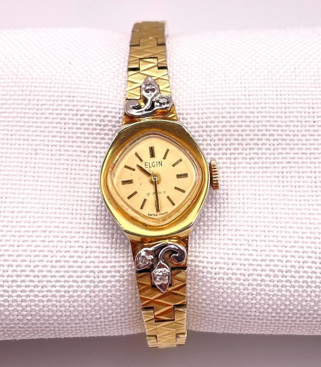 Rare Vintage 1960s Ladies Elgin Swiss 17 Jewel Wind up Diamond Shaped ...