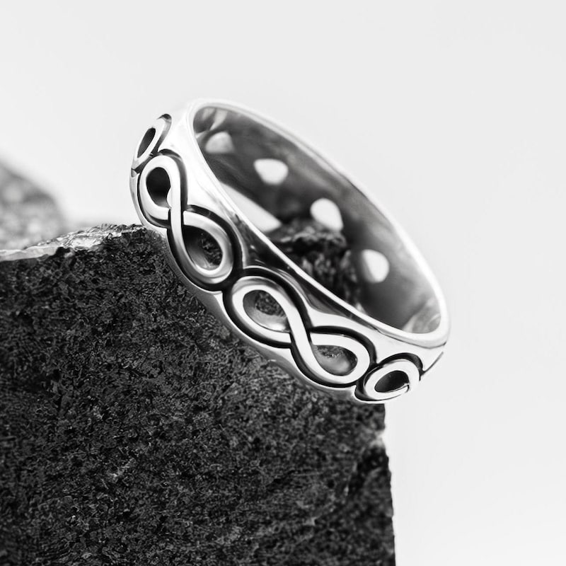 Eternal Love Ring - Etsy