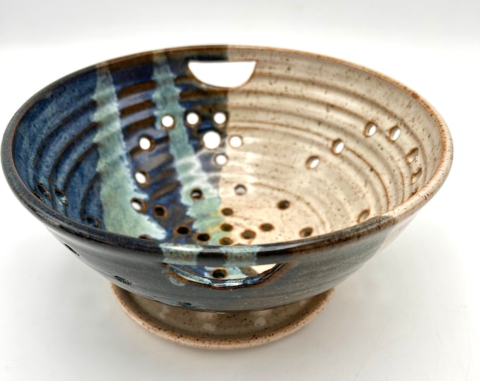 Medium Berry Bowl Set - Strainer -bowl in Best Selling Tri Color ...