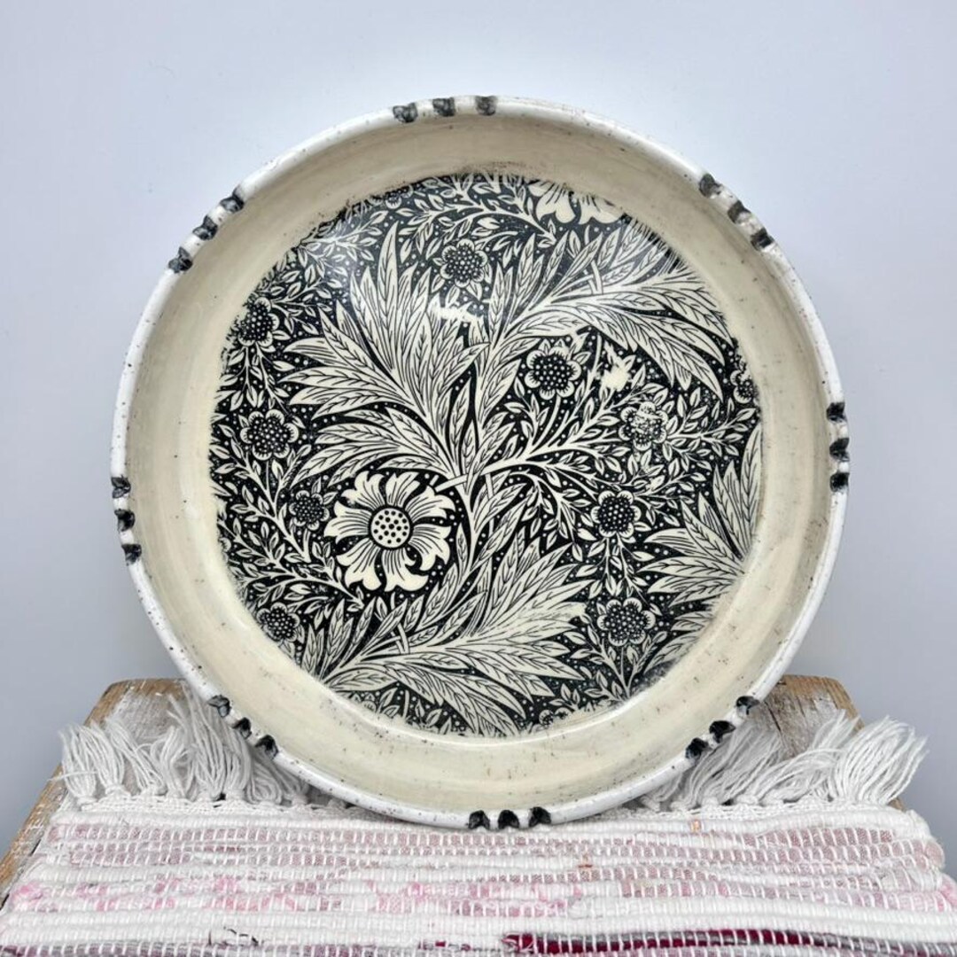 Pie Plate Serving Dish Quiche Plate in Black Pattern - Etsy