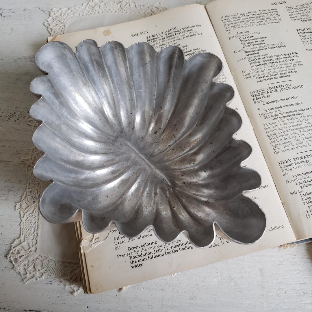 Fluted Aspic Jelly Mold , Aluminum Jelly Mold Pan , Vintage Kitchenlia ...