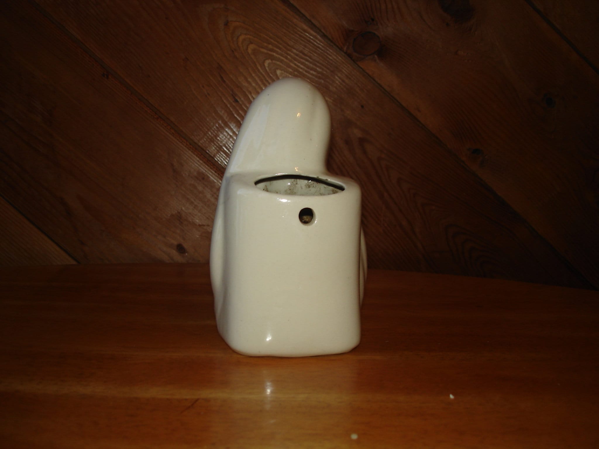 Praying Madonna Pottery Vase Wall Pocket Beautiful 6 by 3 1/2 by 4 ...