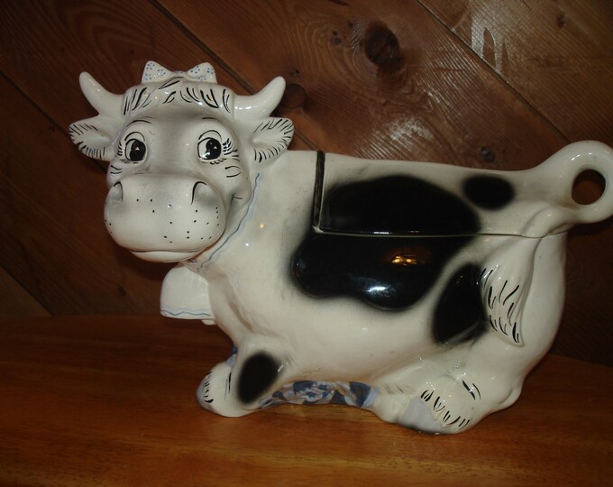 Vintage Farm Cow Cookie Jar Black and White Smiling Cow With Flower ...