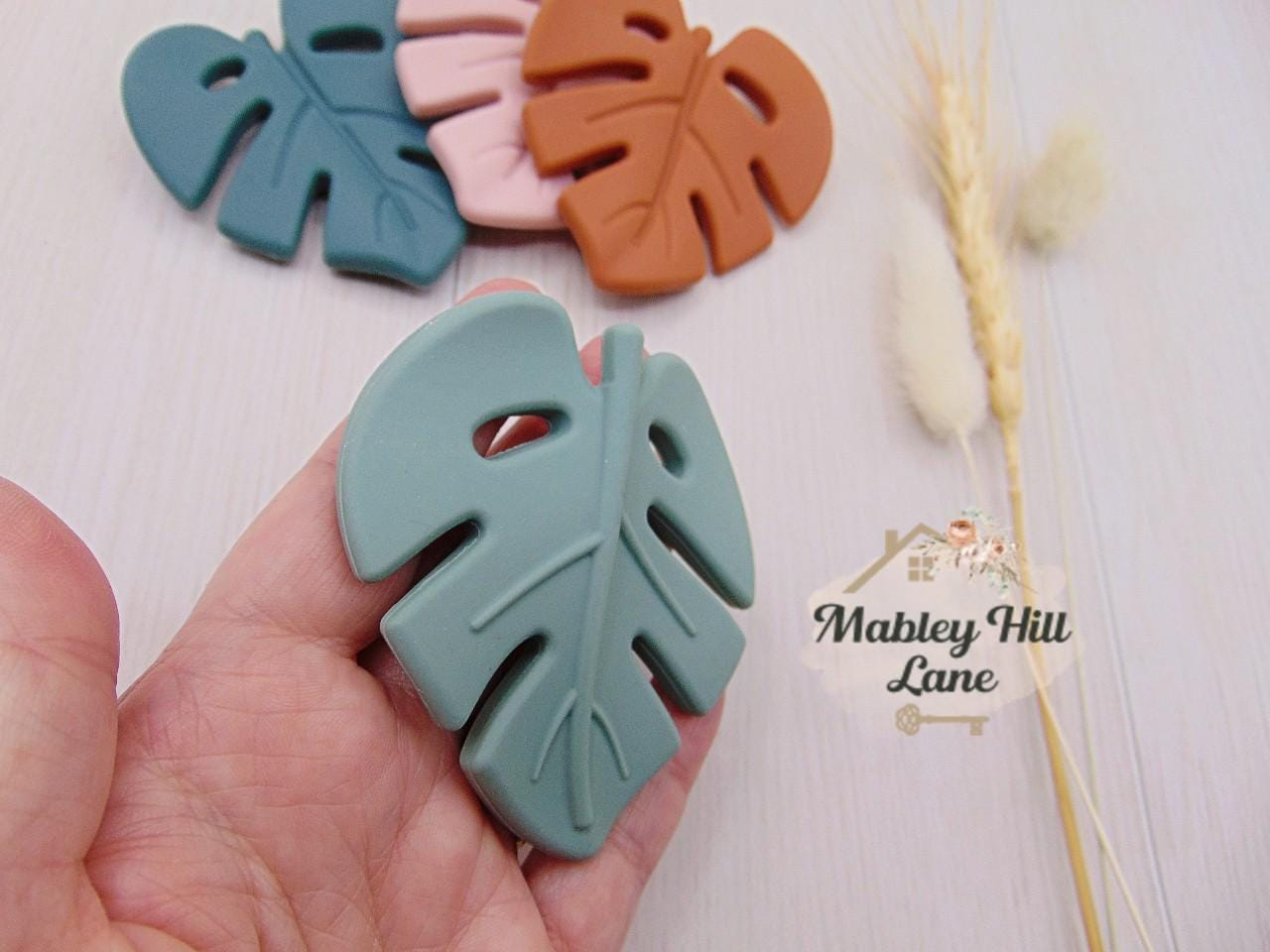 LARGE Silicone Monstera Leaf Sensory Item Fidget Silicone Leaf Pendant ...