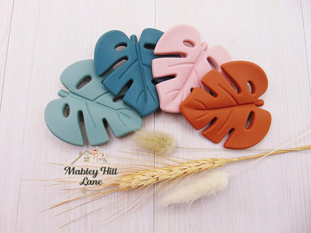 LARGE Silicone Monstera Leaf Sensory Item Fidget Silicone Leaf Pendant ...