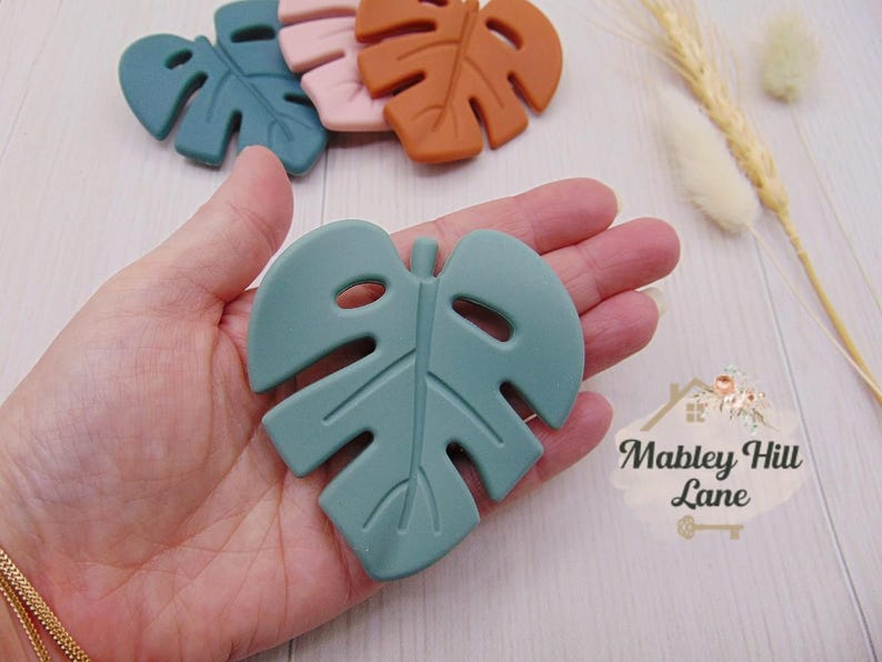 LARGE Silicone Monstera Leaf Sensory Item Fidget Silicone Leaf Pendant ...