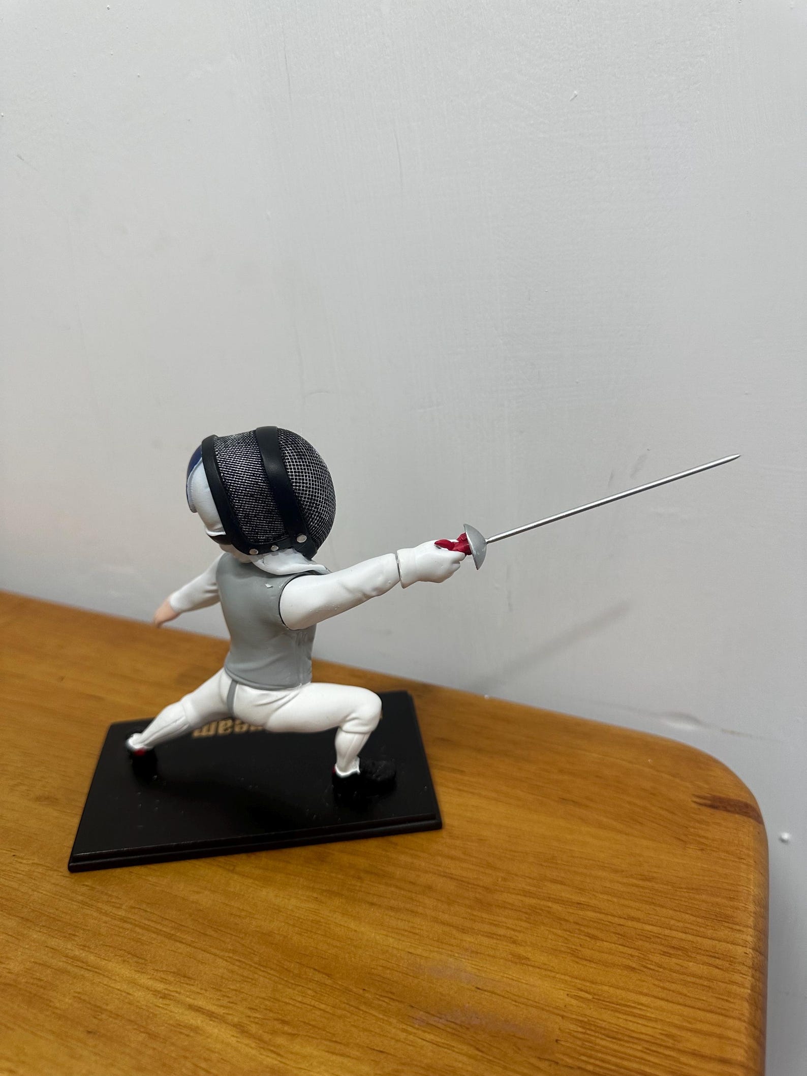Fencing Foil Lunge Statues, Fencing Figures, Fencing Decorations ...