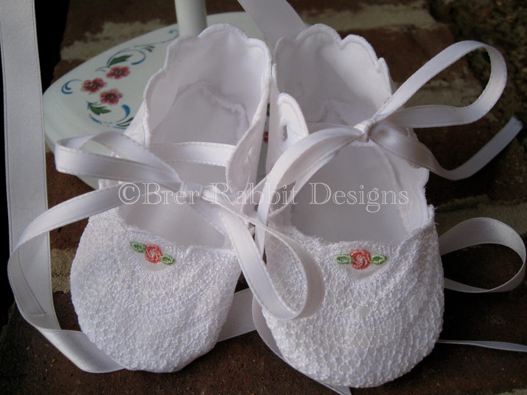 In-the-hoop Lace Booties Machine Embroidery Design File - Etsy