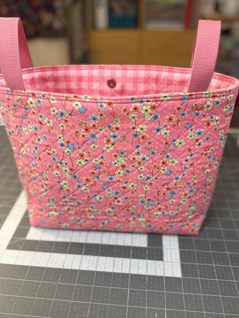 Handmade Quilted Walker Bag/carrier - Etsy