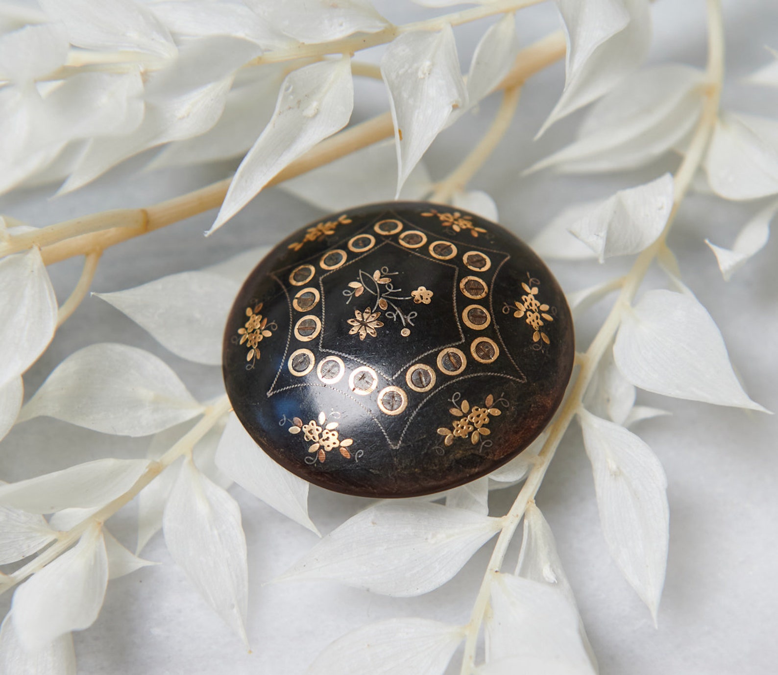 Antique Victorian Gold Inlay Pique Shell Brooch - Etsy