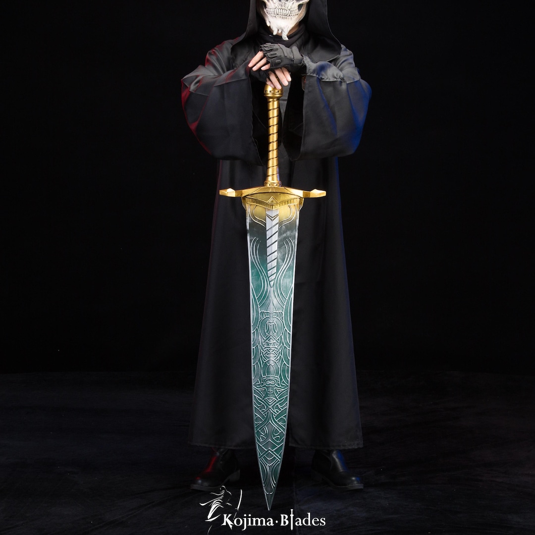 Moonlight Greatsword Life-size PVC Replica, Dark Souls, Moonlight Sword, Gift for Gamers ...