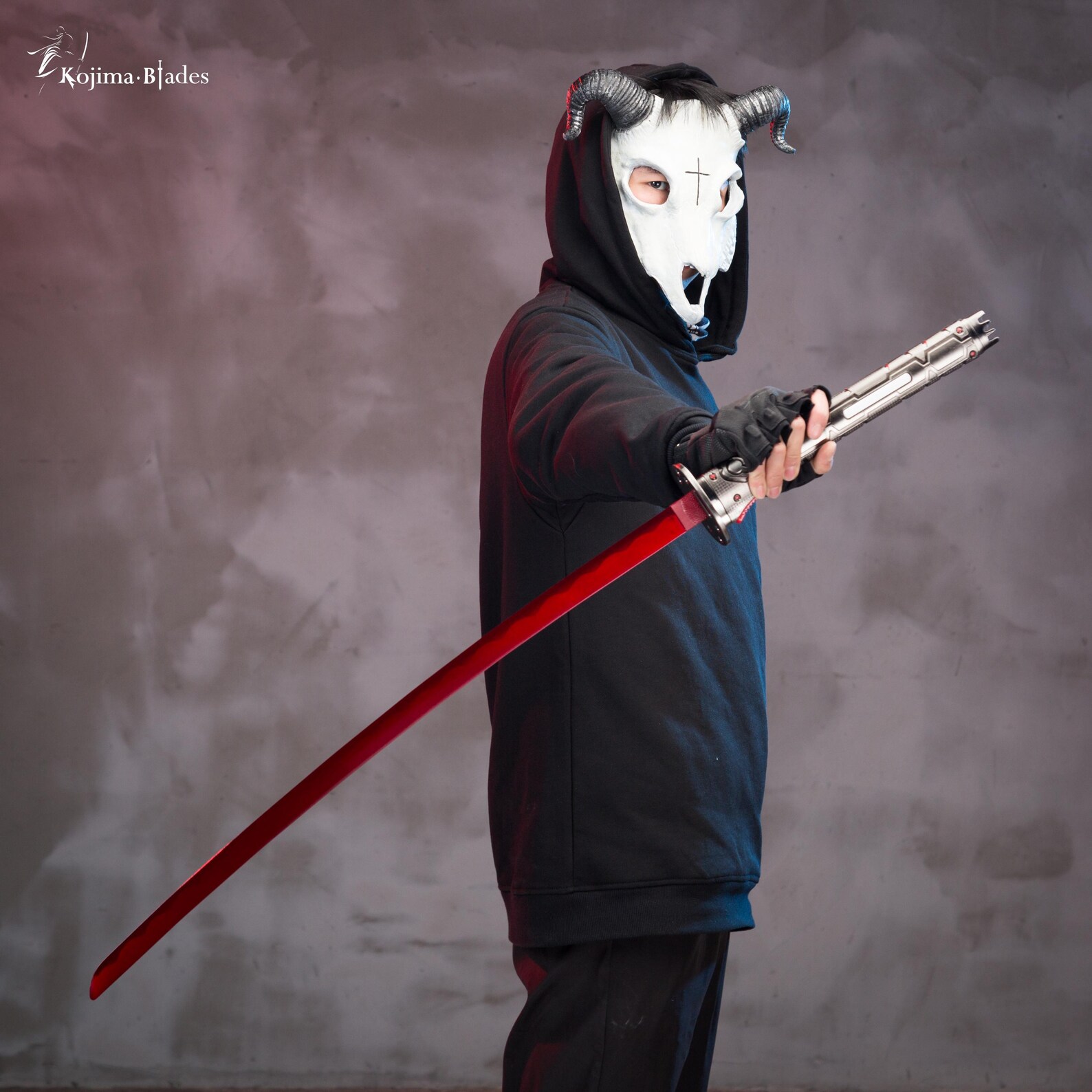 Life-size Replica of the High-frequency Muramasa Blade From Metal Gear ...