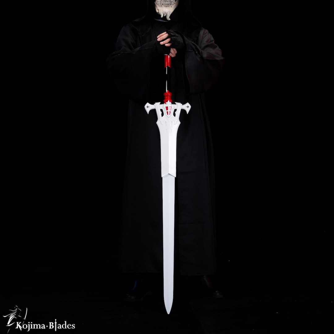 Clive Rosefield's Invictus Sword Life-size Replica, Final Fantasy XVI ...