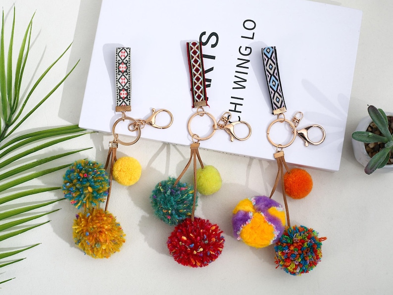 Pom Pom Keychain,hanging Pom Poms for Bags, Pom Pom Garland, Basket ...