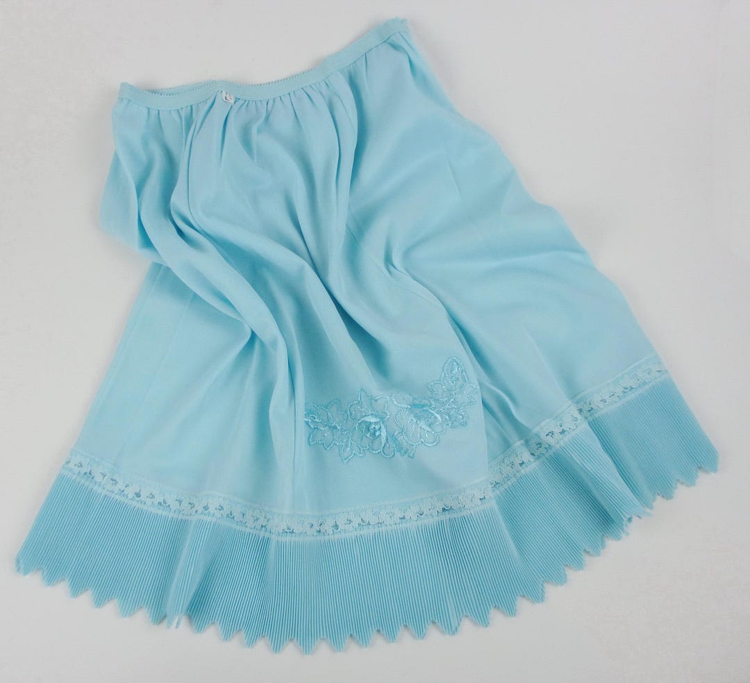 Vtg Half Slip, Blue Nylon 3.25 In. Lace Hem, Embroidered Applique, Size ...