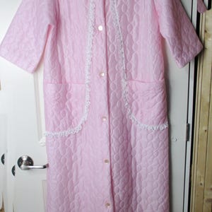 70s Pink Quilted Nylon Housecoat, Lace Trims, 2 Front Pockets, SM, 3/4 ...