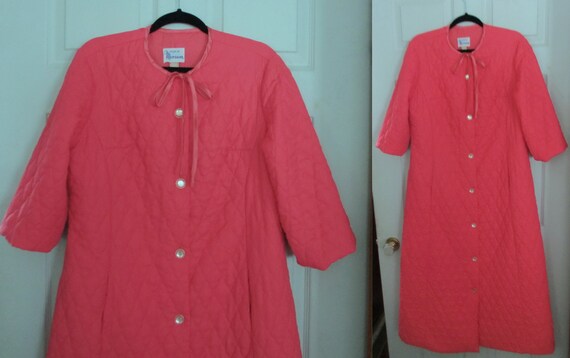 1970s Coral Quilted Nylon Housecoat Satin Trim Sz M/L 3/4 | Etsy