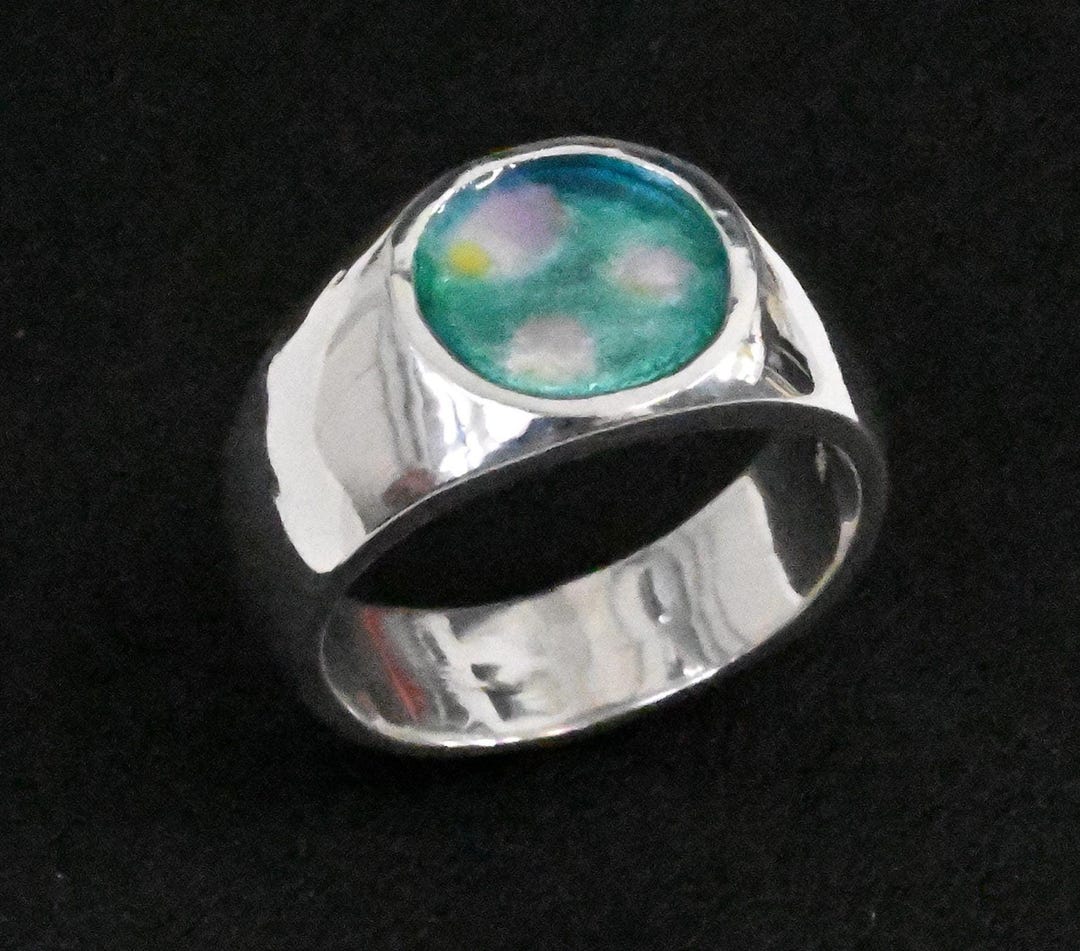 Sippo Signet Ring : Petals Floating on the Water - Etsy