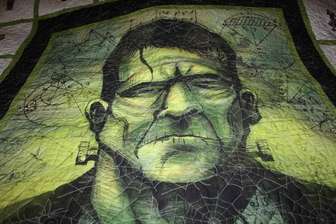 Horror Movie Monster Queen Quilt - Etsy