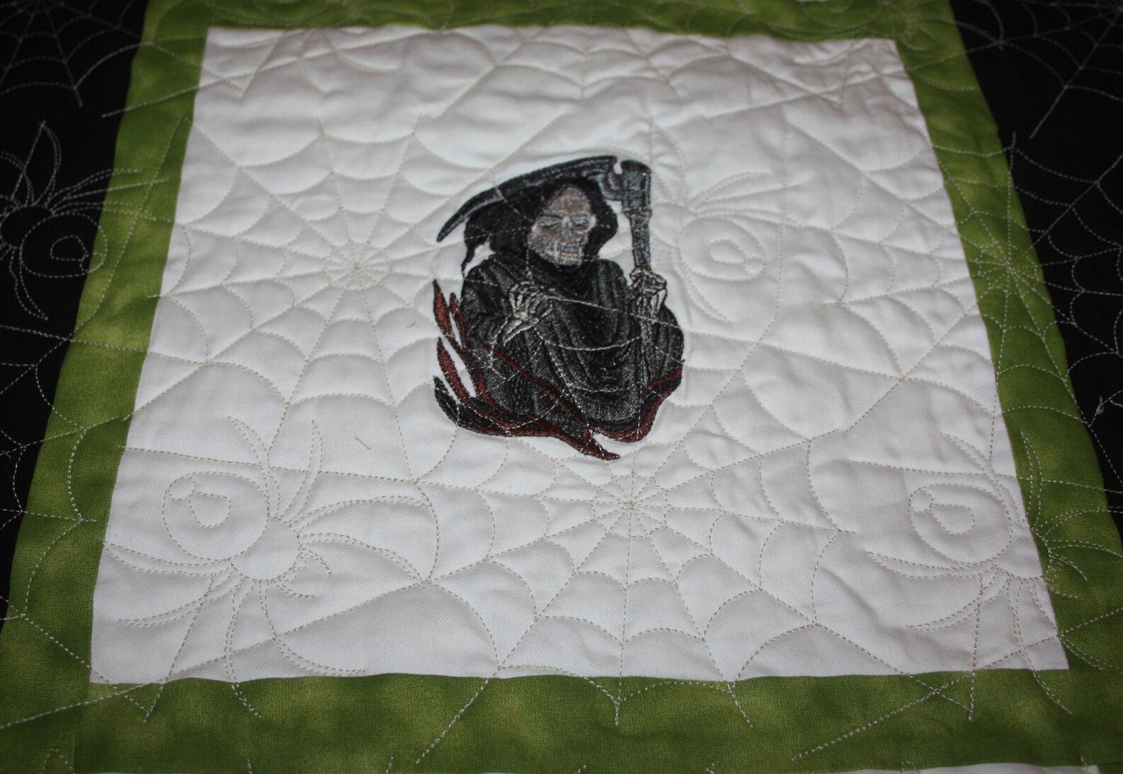 Horror Movie Monster Queen Quilt | Etsy
