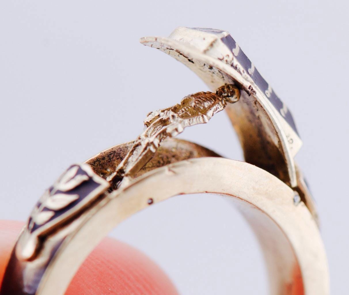 Antique MECHANICAL Automaton Ring Memento Mori Gold Enamel Resurrected ...