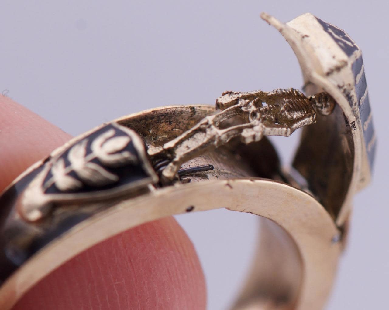 Antique MECHANICAL Automaton Ring Memento Mori Gold Enamel Resurrected ...