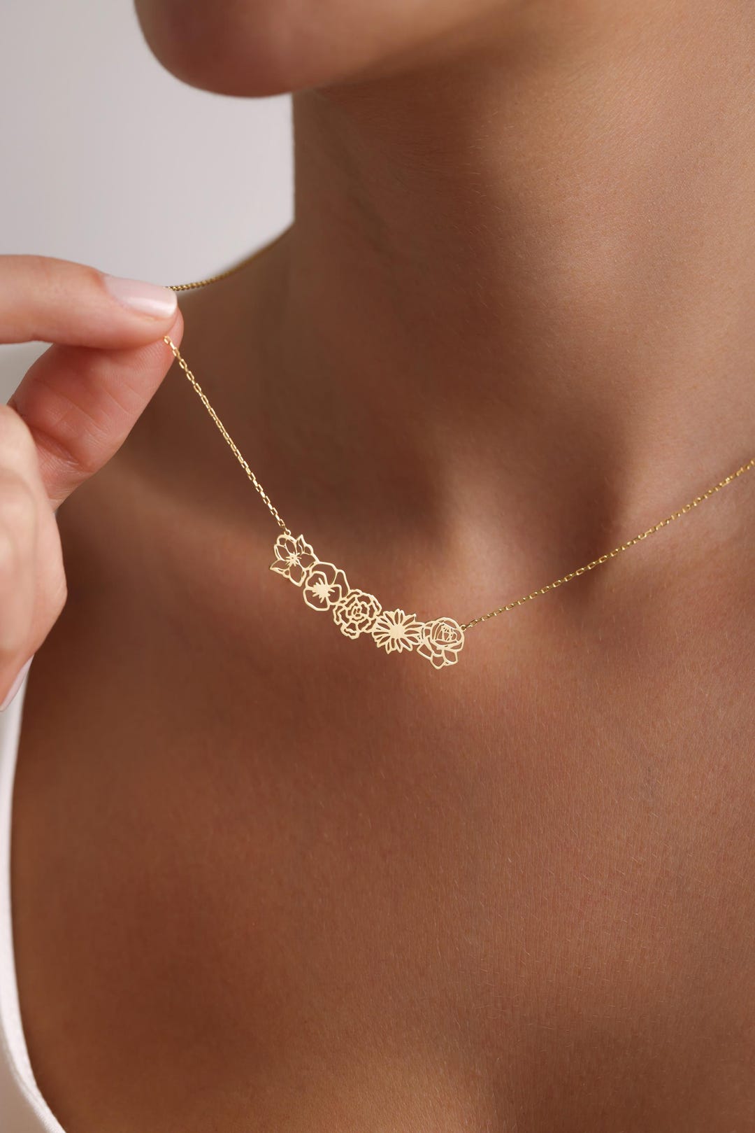 Dainty 14K Gold Birth Flower Bouquet Necklace - Etsy