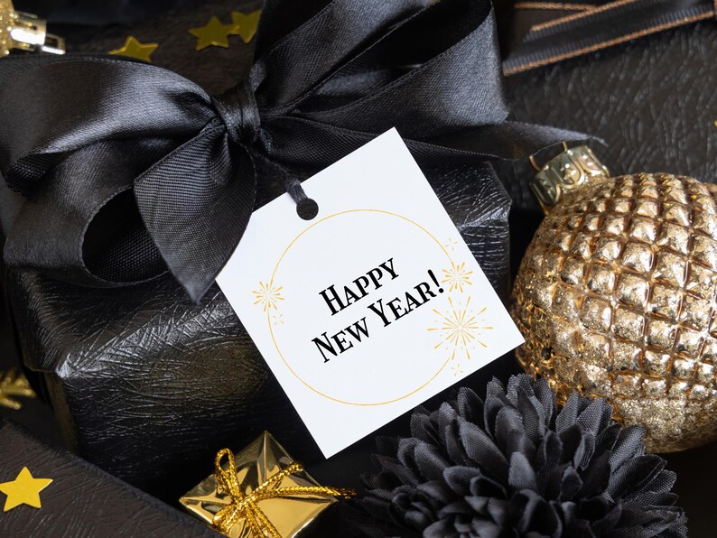 Printable New Year's Gift Tags - Set of 6 Square Labels in Coordinating ...