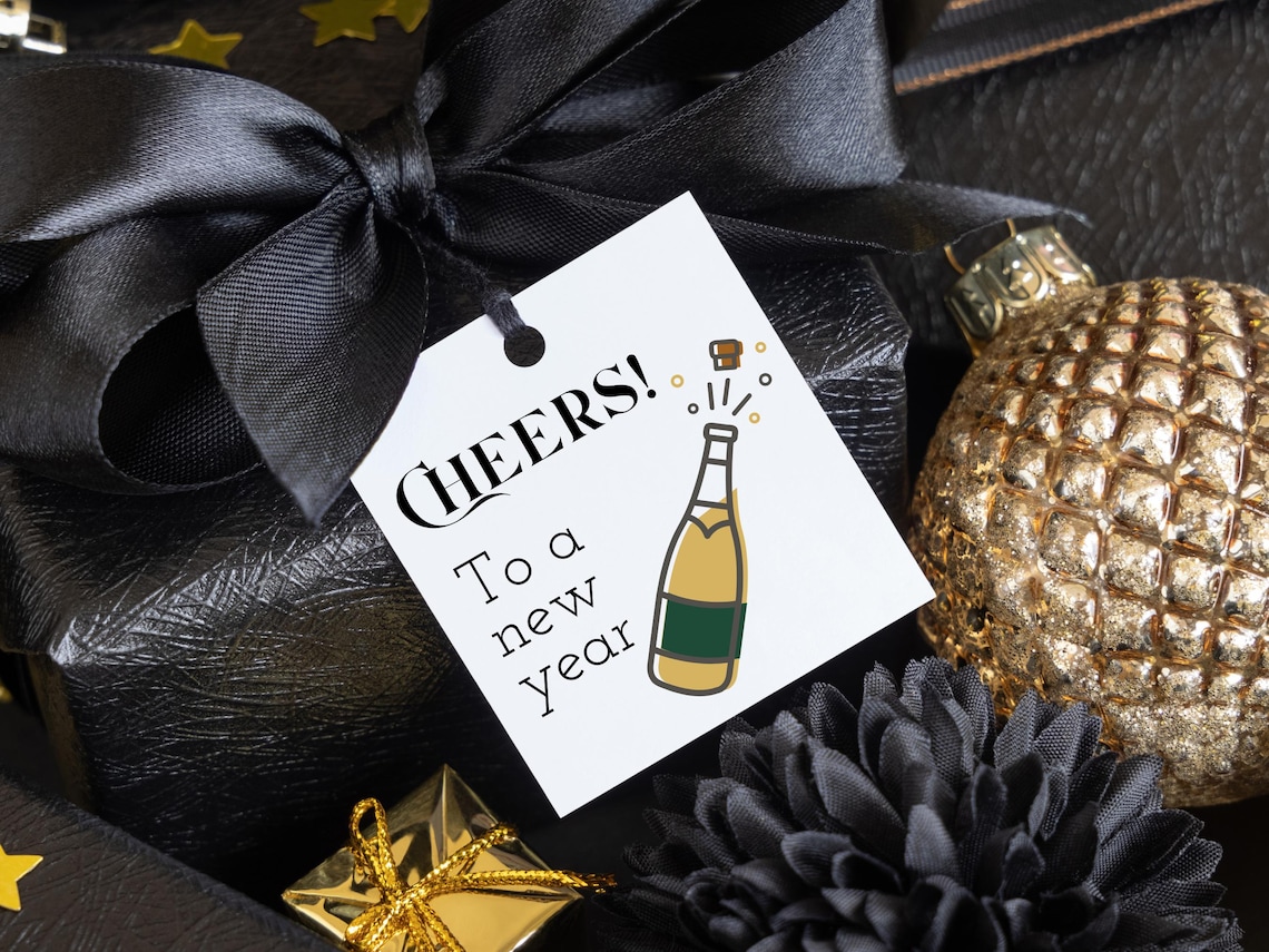 Printable New Year's Gift Tags - Set of 6 Square Labels in Coordinating ...
