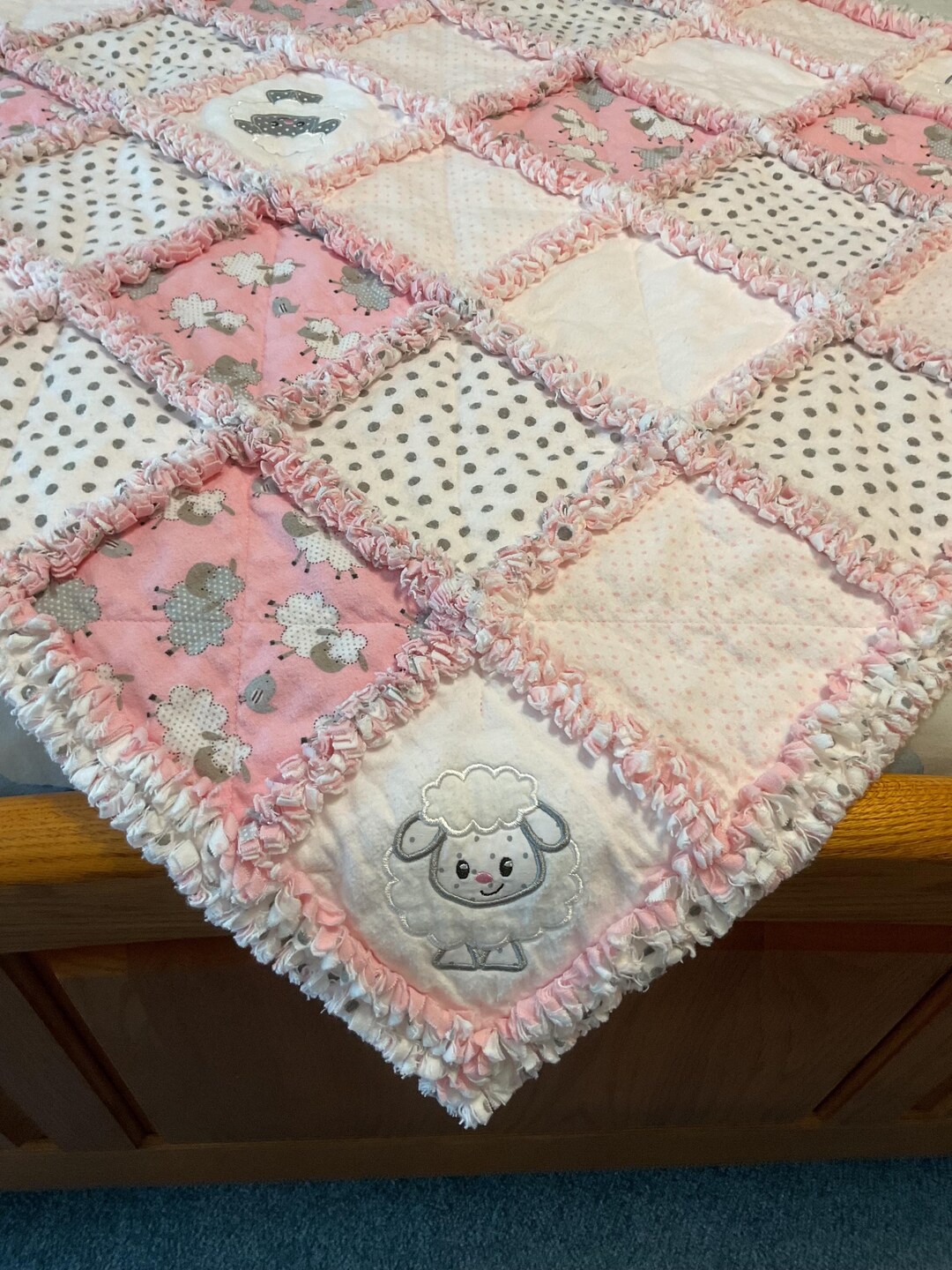 Little Lamb Applique Rag Quilt - Etsy