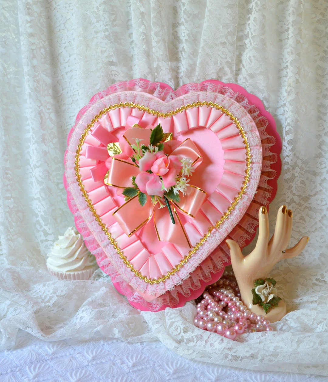 MIDCENTURY Pink Candy Heart Box, Valentine's Kitch Decor Chocolate Box ...