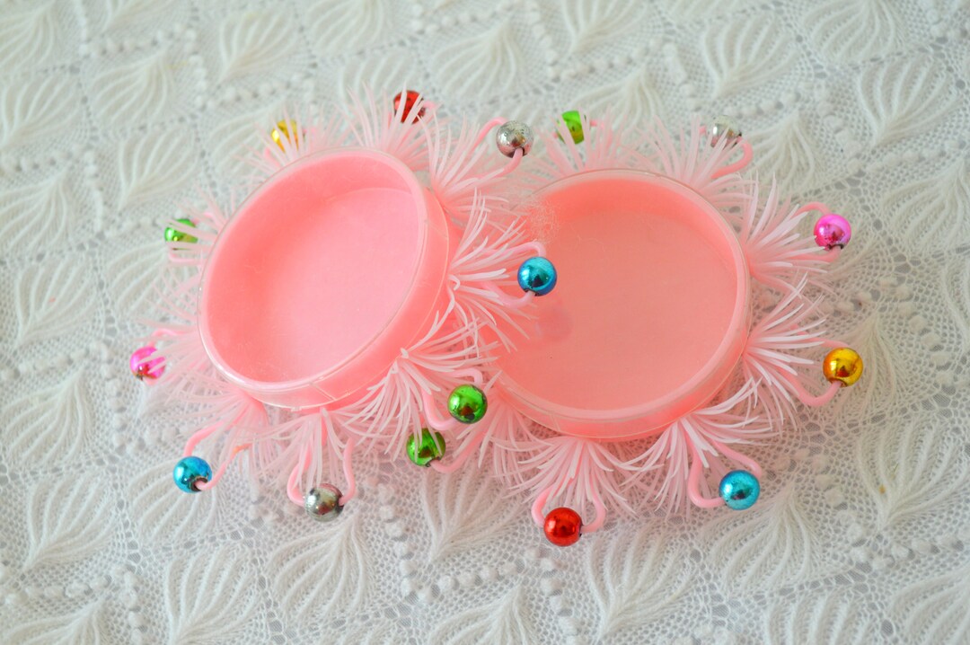 2 VINTAGE ATOMIC STARBURST Plastic Party Favor, Kitschy Pink Jewelry ...