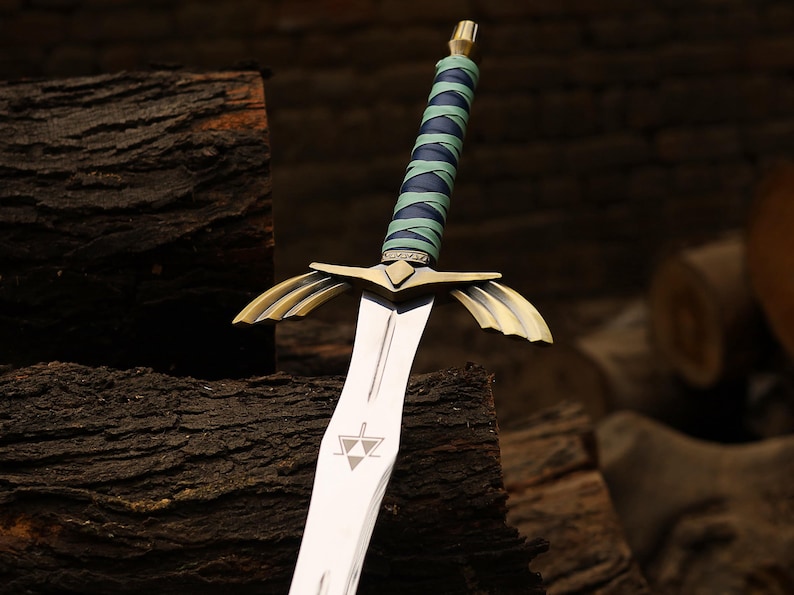 Zelda Master Sword, Legend of Zelda Sword Replica, Skyward Link's Sword ...