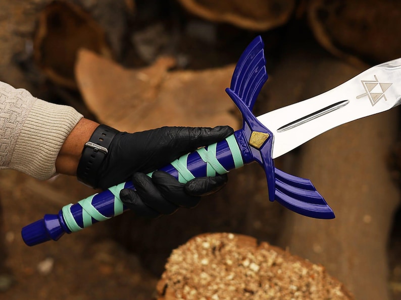 Zelda Master Sword, Legend of Zelda Sword Replica, Skyward Link's Sword ...