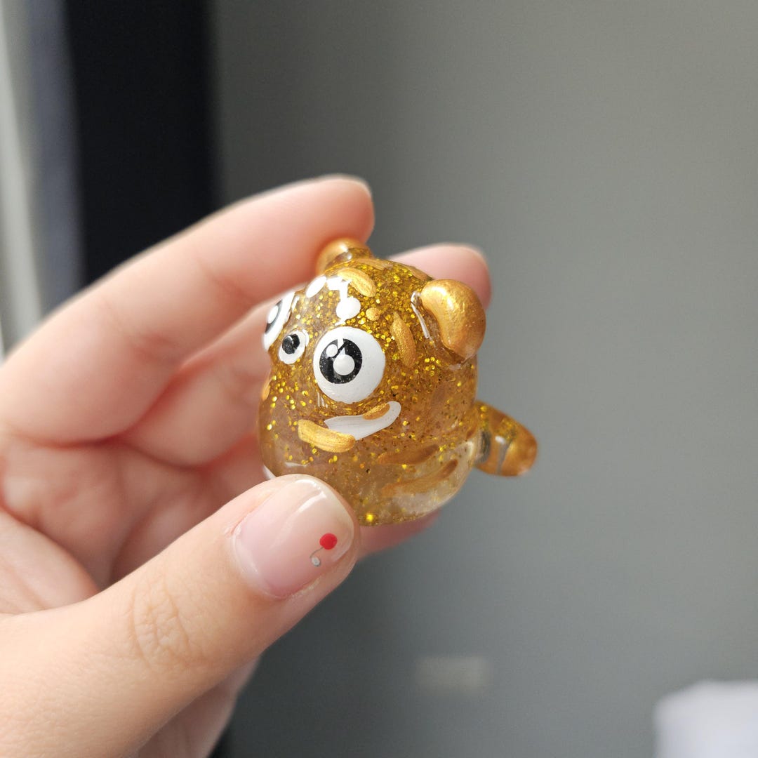 Tigaru Figurine: Epoxy Resin Tiger Sculpture With Gold Glitter - Etsy